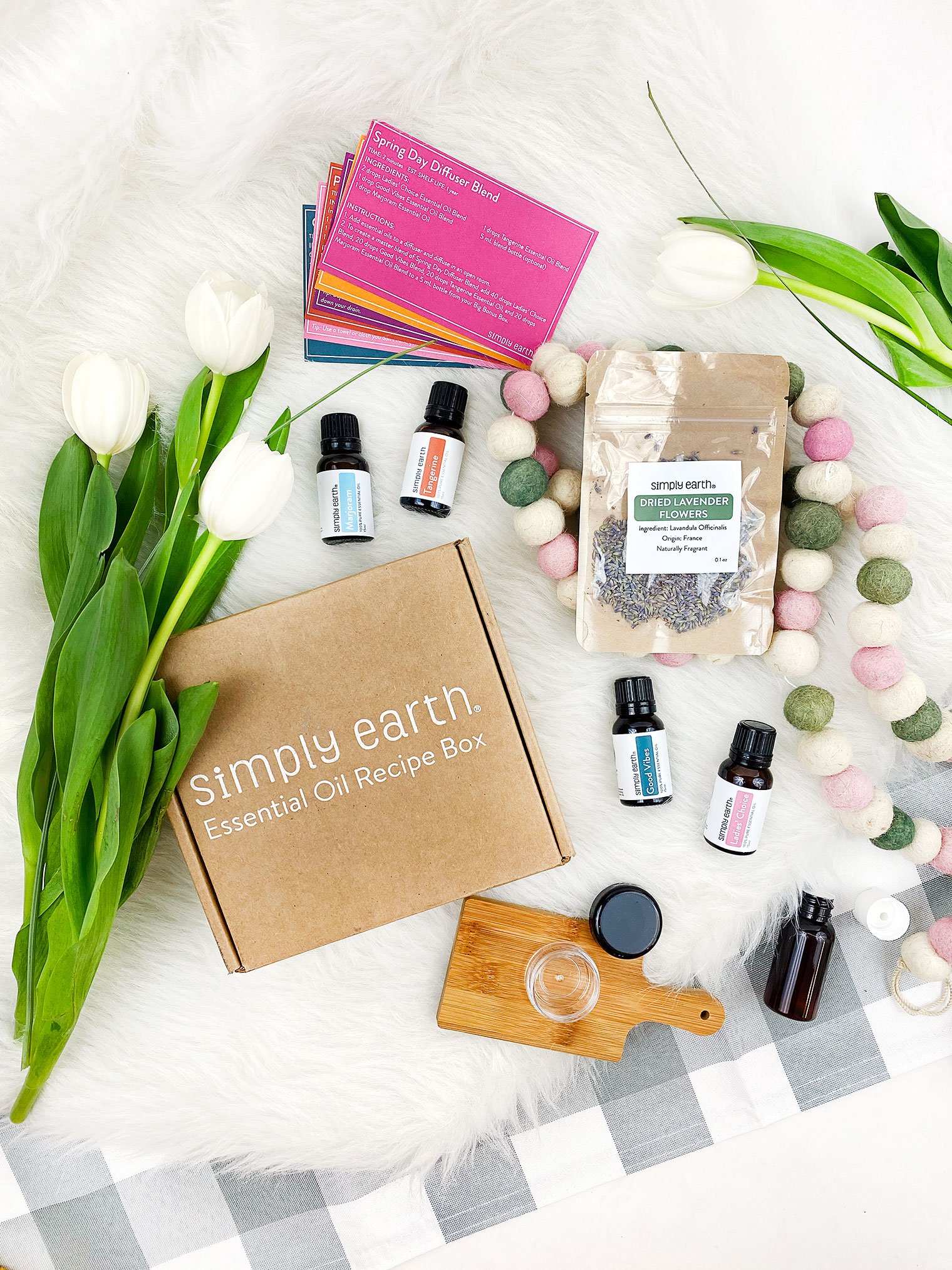 Simply Earth Box {May 2020 Box} - Curly Crafty Mom