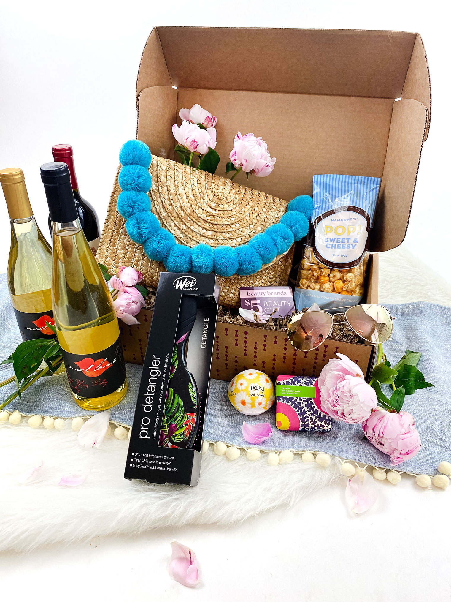 Oh! Summer Fun! Box {Vine Oh! Subscription Box} - Curly Crafty Mom