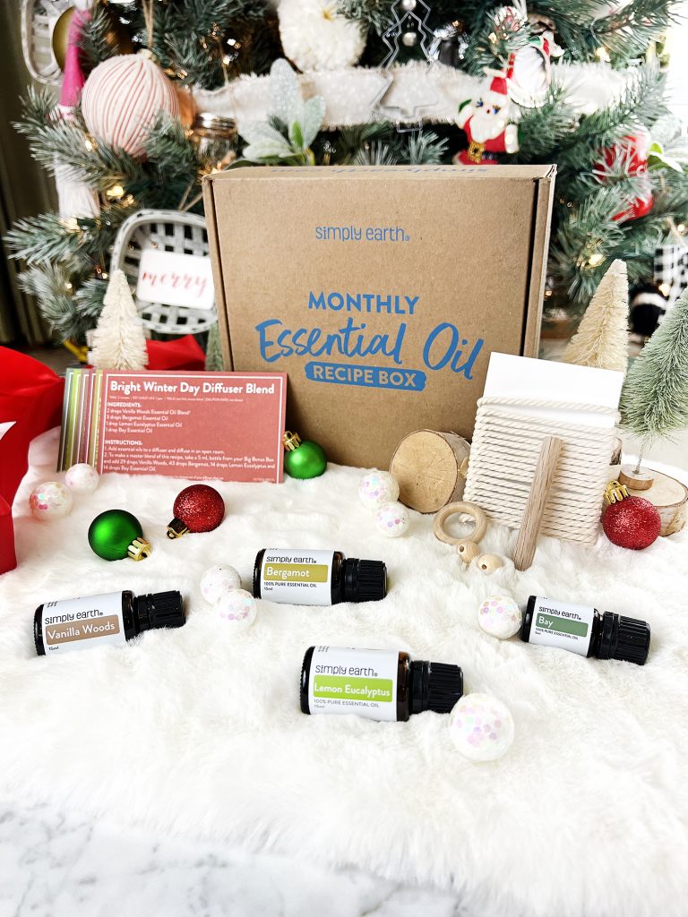 Simply Earth Box {December 2021 Box} - Curly Crafty Mom