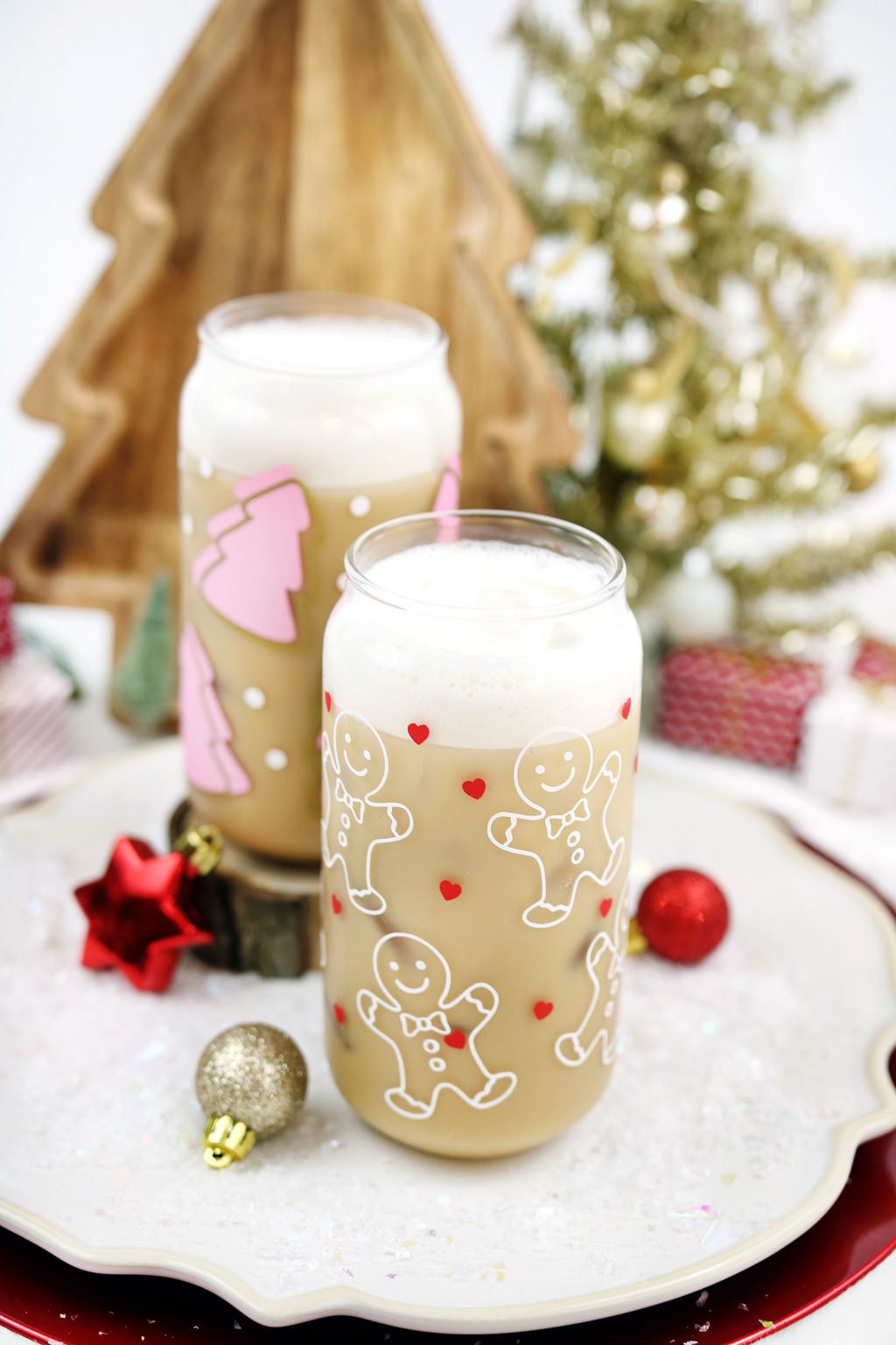 Holiday Iced Coffee Beer Cans {DIY Vinyl Gift Idea} - Curly Crafty Mom
